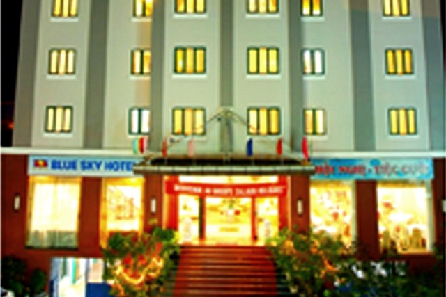 Blue Sky Hotel - TNK Travel