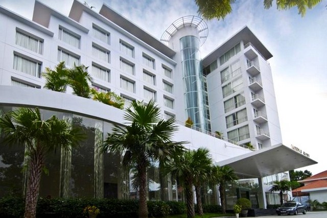 Mondial Hotel - TNK Travel