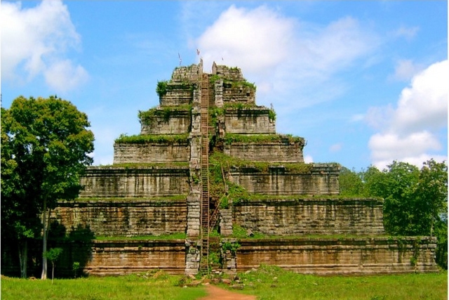 The lost wonders - Koh Ker & Beng Mealea - TNK Travel