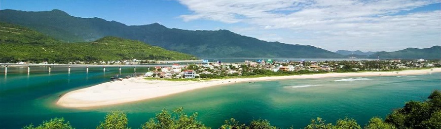 Top 5 most beautiful bays in Vietnam - TNK Travel