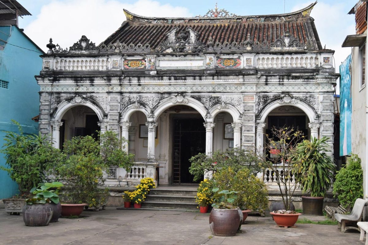 Huynh Thuy Le Ancient House in Sa Dec - TNK Travel